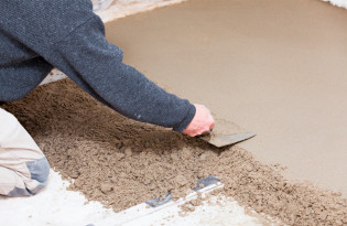 Comment réaliser un ragréage fibré ? | Espace Aubade