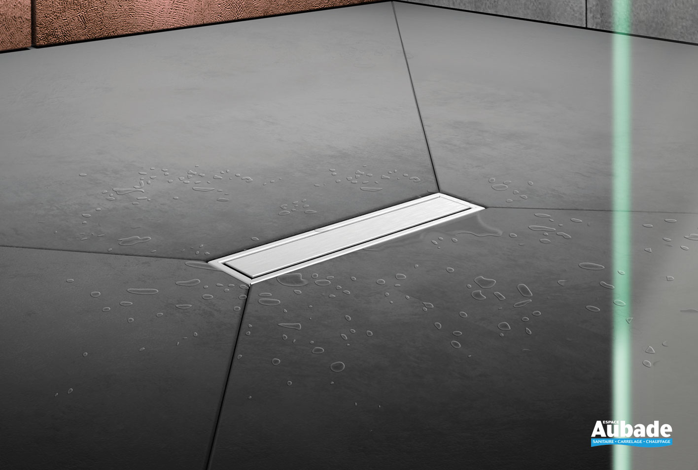 Douche italienne : caniveau design Docia de Nicoll | Espace Aubade