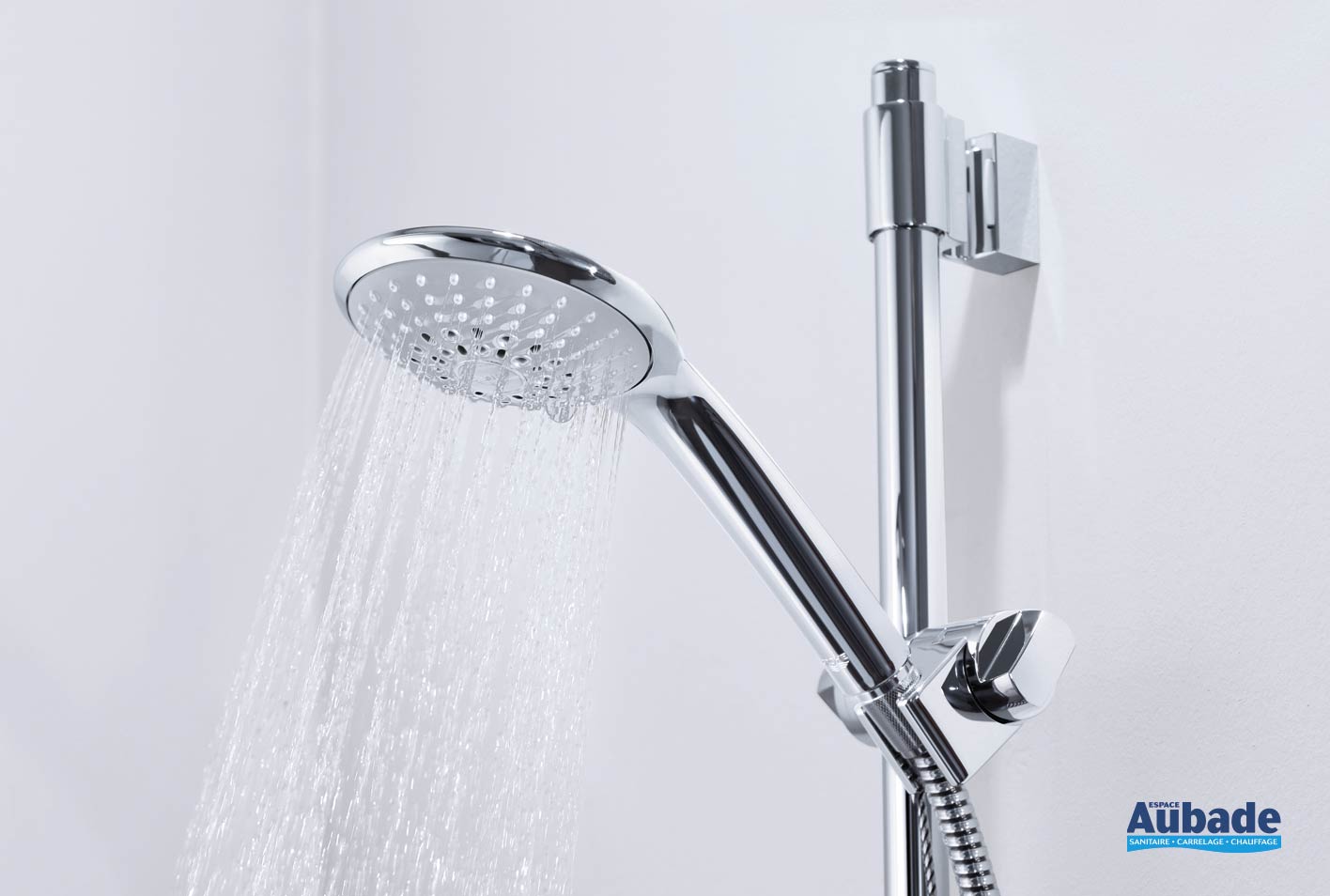 Hydrothérapie : douchette économe Grohe Euphoria | Espace Aubade